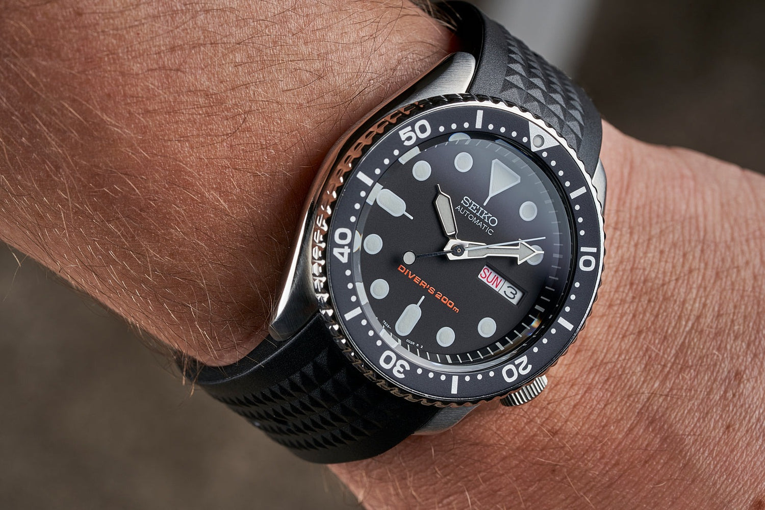 SKX007 Curved Rubber Straps – Uncle Straps